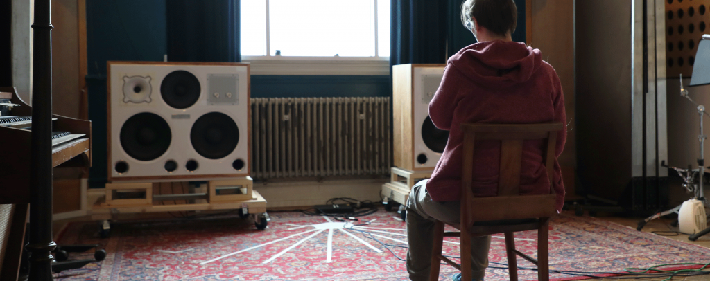 Listening – Stratton Acoustics